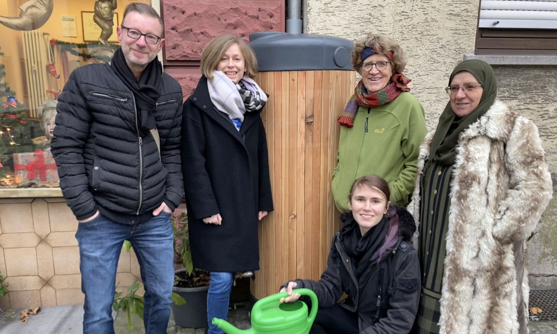Regenwassertonne für Urban Gardening-Projekt in Frankfurt-Höchst